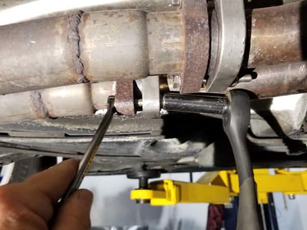 BMW E36 Differential Bushing Replacement - 1990-1998 3 Series
