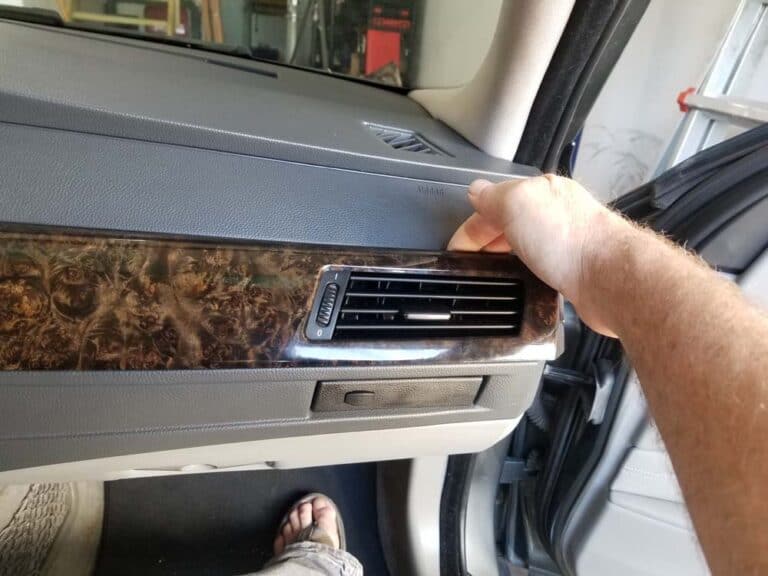 BMW E60 iDrive Upgrade - '04-'10 5 Series -Bluetooth Music/Rear Camera