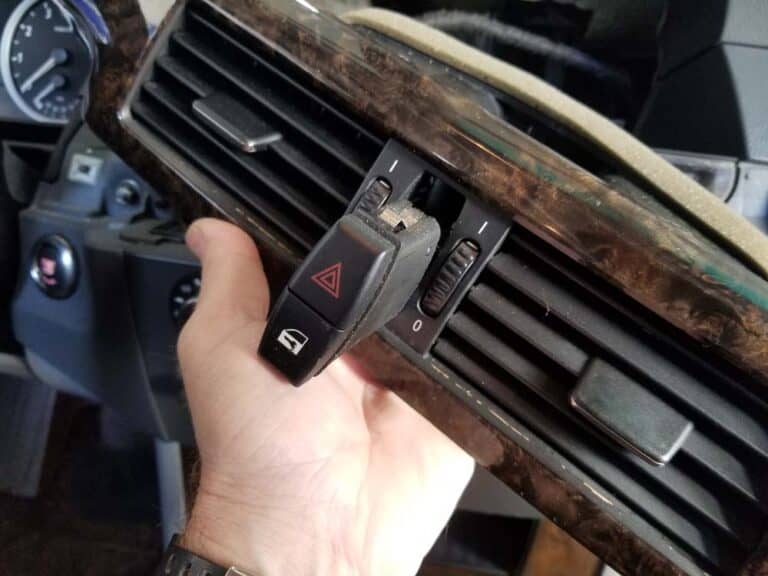 BMW E60 iDrive Upgrade - '04-'10 5 Series -Bluetooth Music/Rear Camera