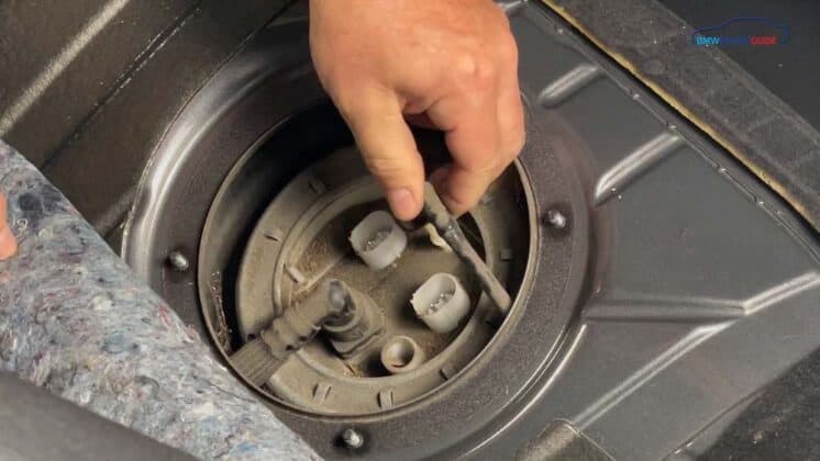 BMW E90 Fuel Pump Replacement - 2007-2013 3 Series - Fuel Filter