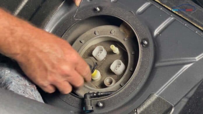 BMW E90 Fuel Pump Replacement - 2007-2013 3 Series - Fuel Filter