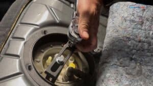 BMW E90 Fuel Pump Replacement - 2007-2013 3 Series - Fuel Filter