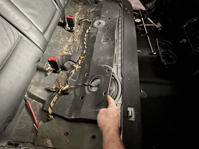 BMW X5 Fuel Pump Replacement /Fuel Level Sensor 2000-2006 E53