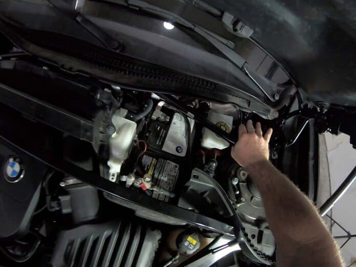 BMW F39 X2 Battery Replacement - 2017-2023 Easy Instructions